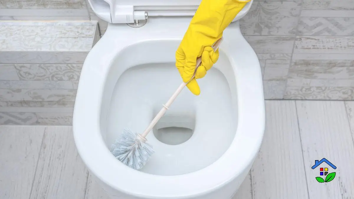 How to Deep Clean the Bottom of Your Toilet with White Vinegar
