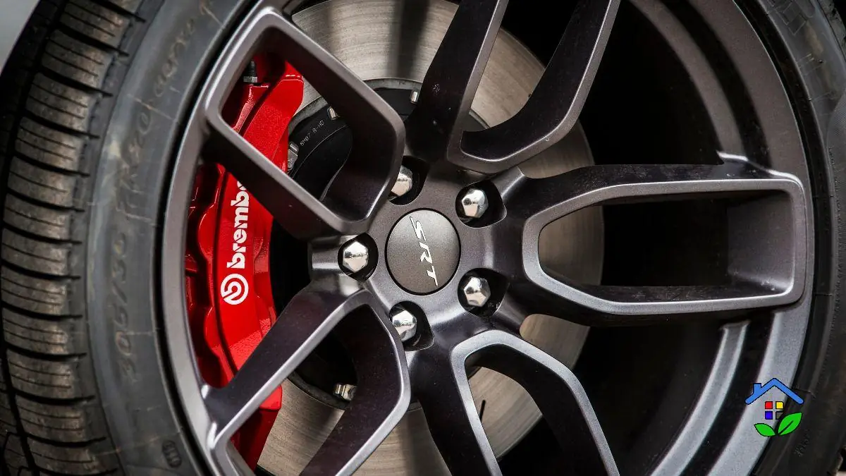 🚘 Quick Tip: Make Your Car Rims Shine in Just 3 Minutes!