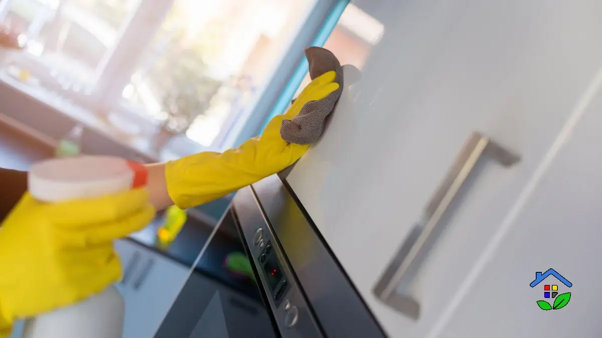 4 Effective Ways to Degrease Kitchen Cabinets